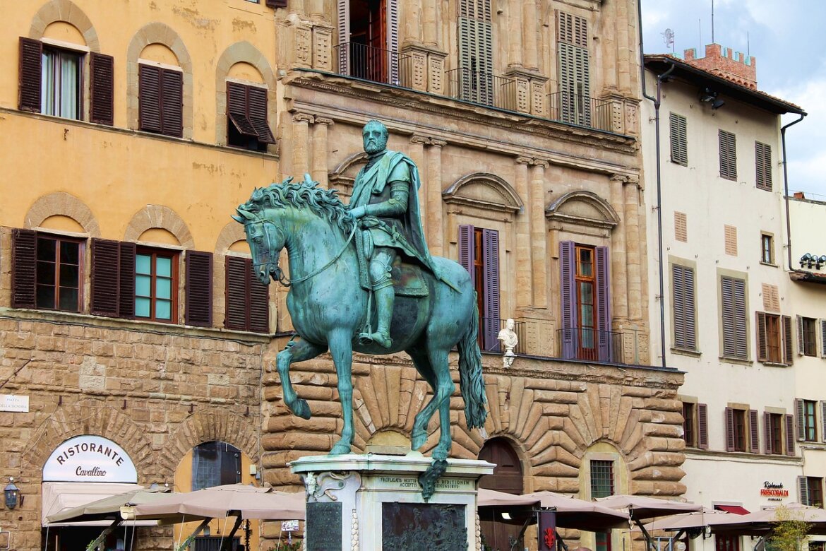 Piazza della Signoria: Amazing Outdoor Sculpture in Florence